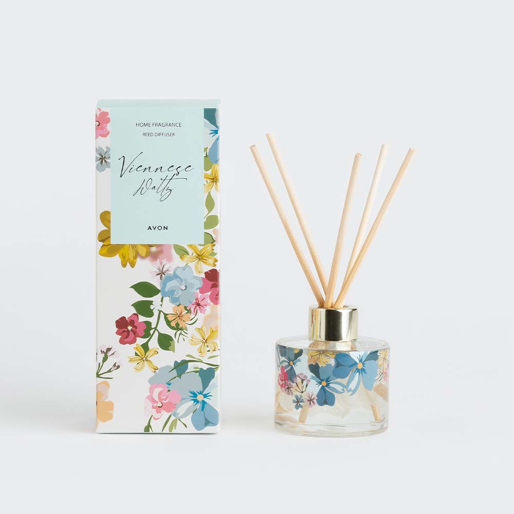 Viennese Waltz Reed Diffuser · AVON Malta